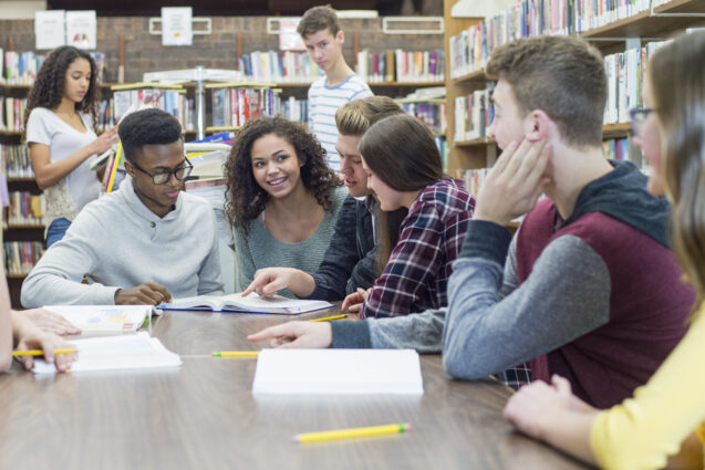 Encourage high-school students to read more by giving them choices ...
